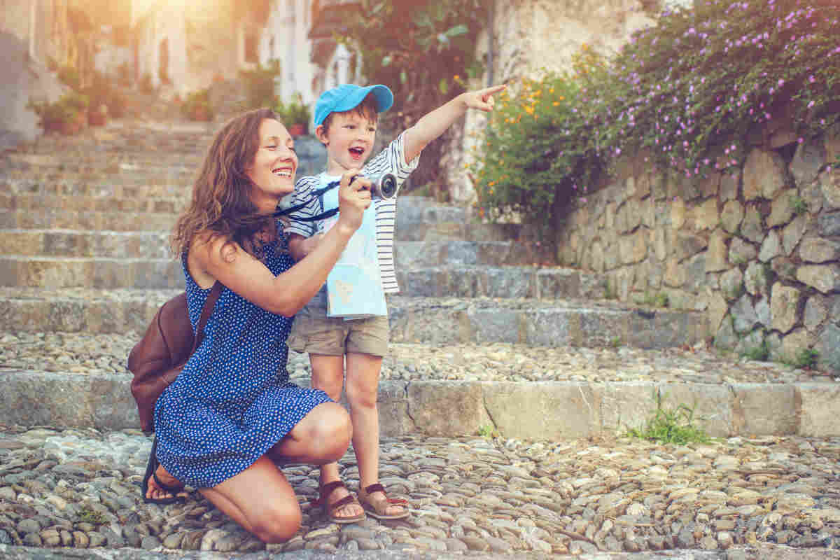 How To Use A Travel Debit Card Overseas | Canstar