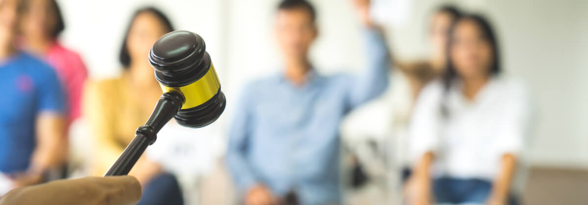 How to Bid at Auction: Eight Top Tips | Canstar