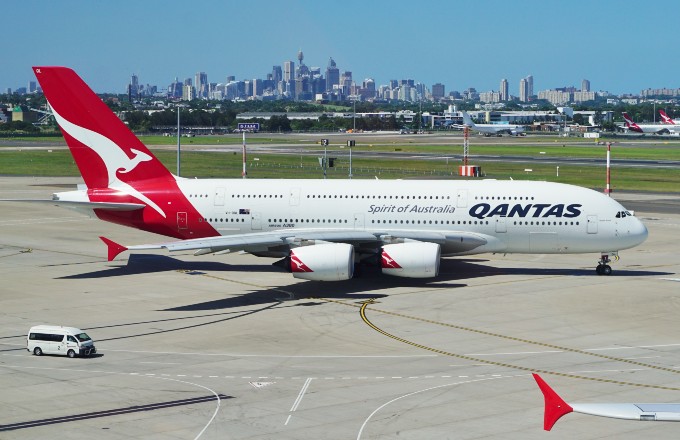 How to buy Qantas (QAN:ASX) shares | Canstar