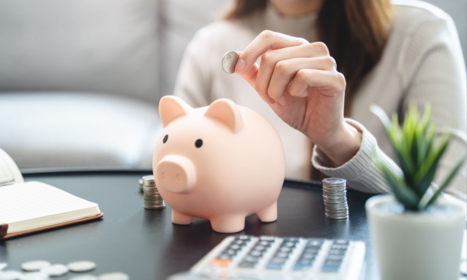how has your savings account fared the latest rate cuts? | Canstar