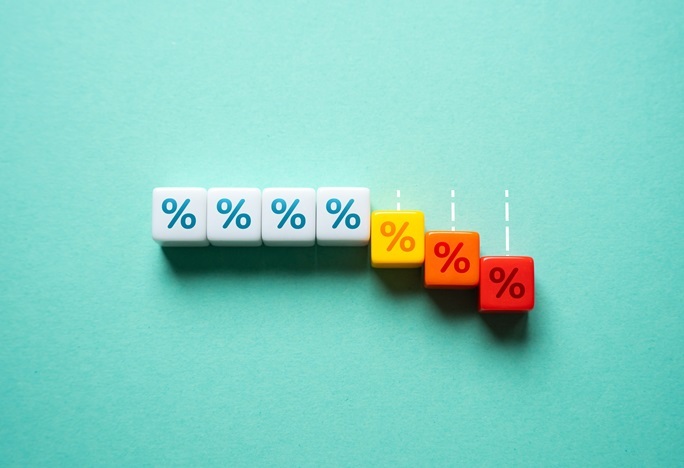 Rate cuts kick in, but does your bank automatically adjust? | Canstar